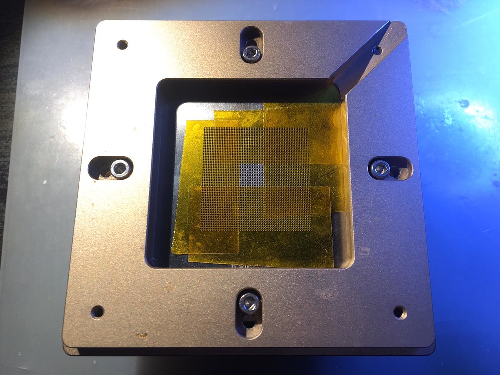 Nintendo Swith Reballing the eMMC chip. Switch it is functional again ...