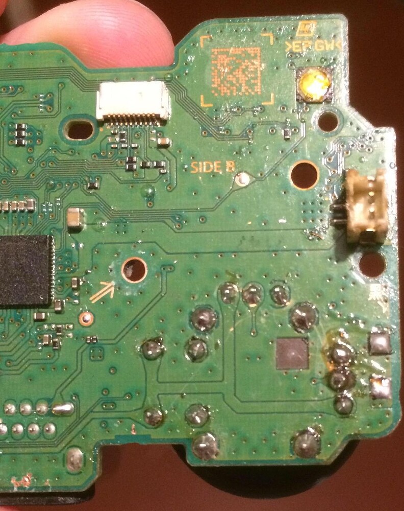 Ps4 controller bad soldering? help please! - PS4 Pro - TronicsFix