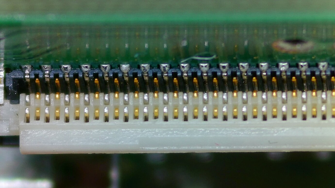 Error code on Nintendo switch, USB connector with bent pins, M92 chip ...